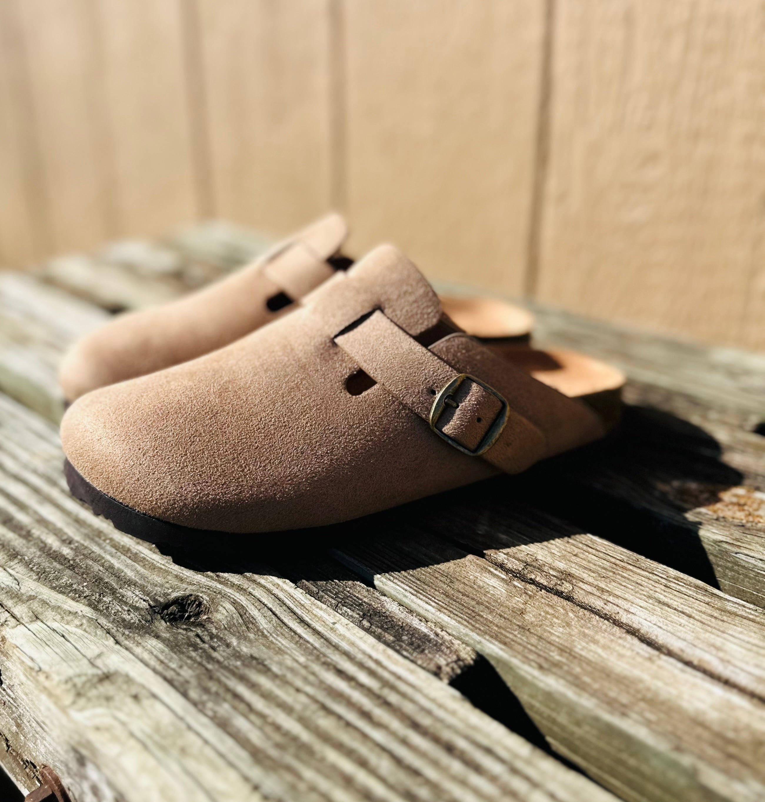 Regis Round Toe Clog Sandals With Buckle Detail – Magnolia Too Boutique
